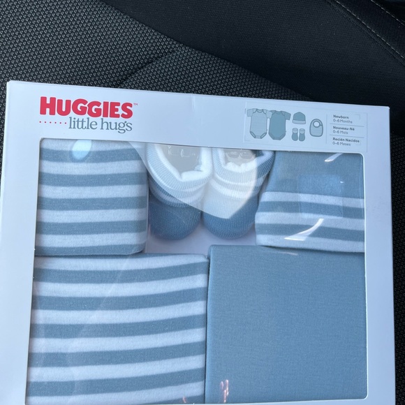 Huggies | Other | Huggies Little Hugs Blue Baby Gift Set | Poshmark